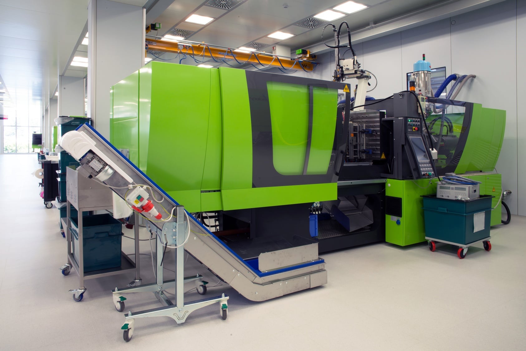 Cleanroom Molding: What You Need To Know Before Manufacturing